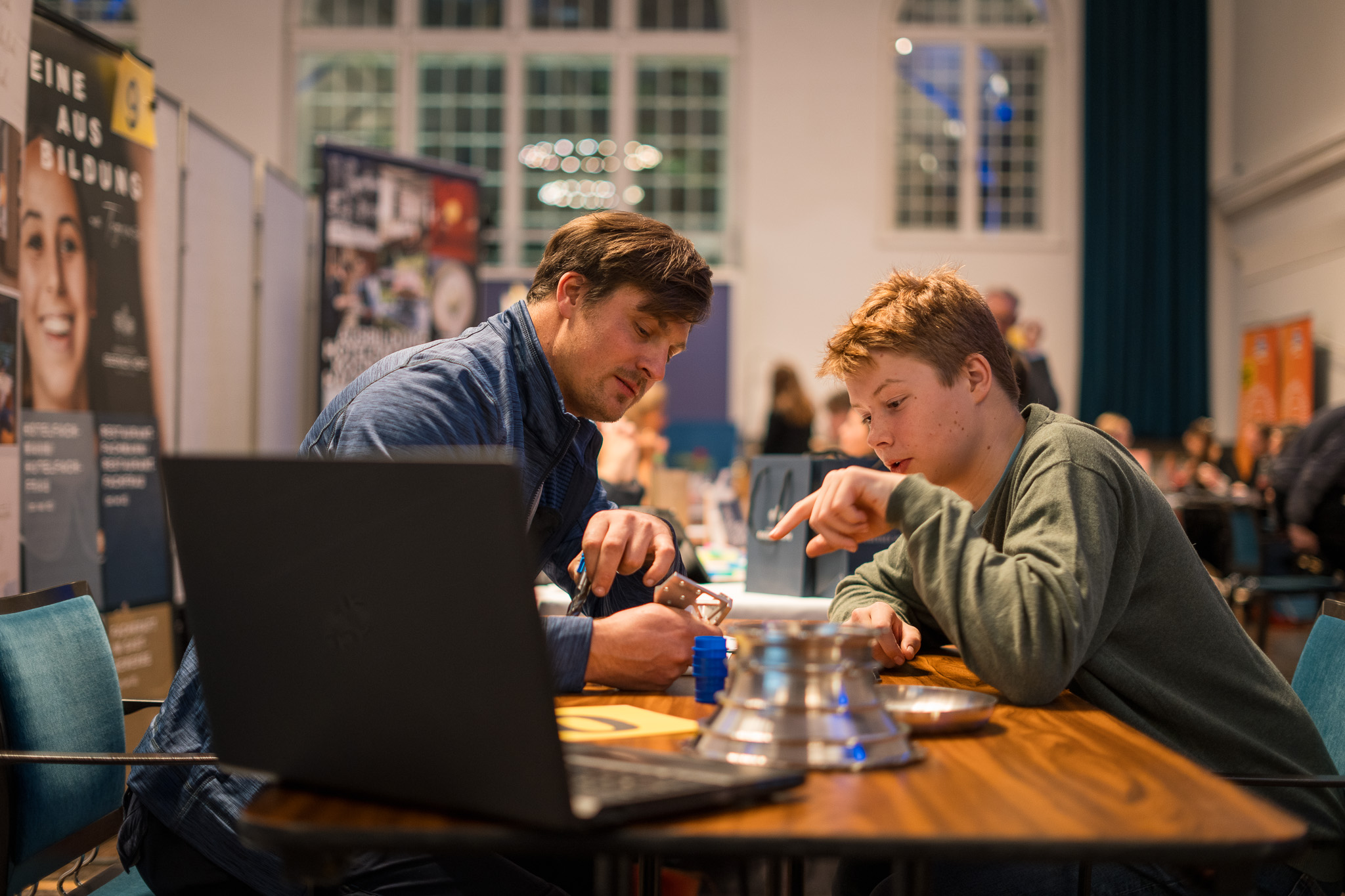 „In 10 Minuten zum Ausbildungsmatch“ – Job Speed Dating bringt Schüler ...